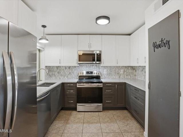 13628 N 110th Ave, Sun City, AZ 85351