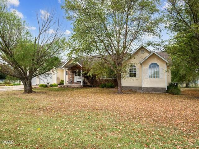 1362 Meadowview Ln, Diamond, MO 64840