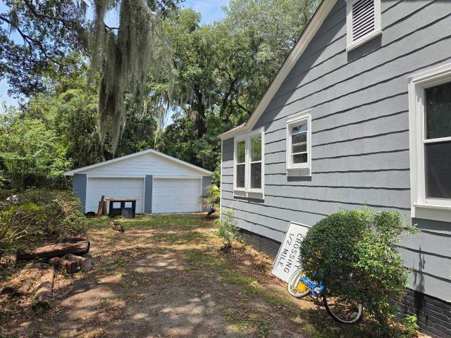 1362 Elm St