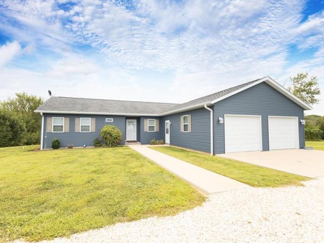 1362 Highway CC, Cairo, MO 65239