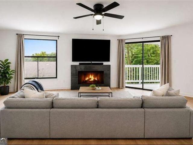 1362 Keys Lake Dr NE, Atlanta, GA 30319