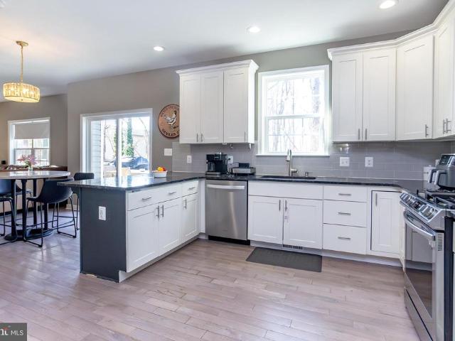 1362 Rockridge Road