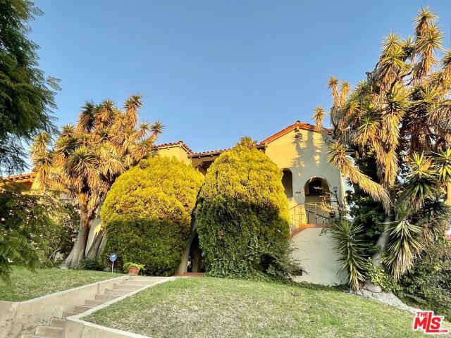 1362 S Stanley Avenue 1/2