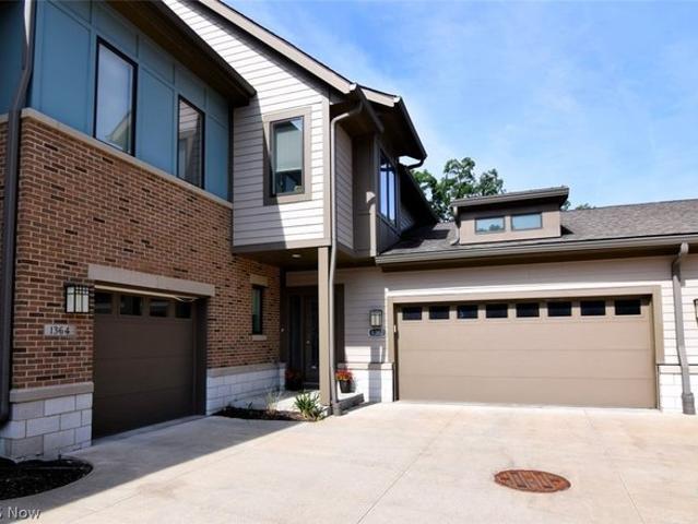 1362 Slate Ct, Cleveland Heights, OH 44118