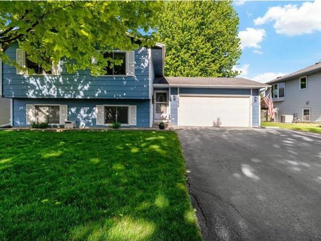 13634 Alabama Ave S, Savage, MN 55378
