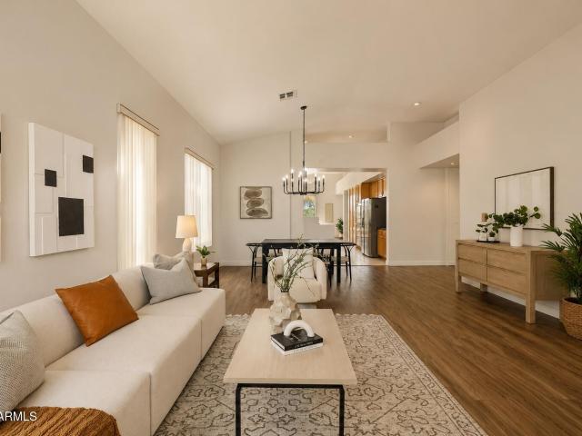 13634 N 12TH Place