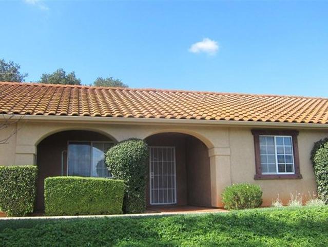13638 W Oak Glen Rd, Valley Center, CA 92082