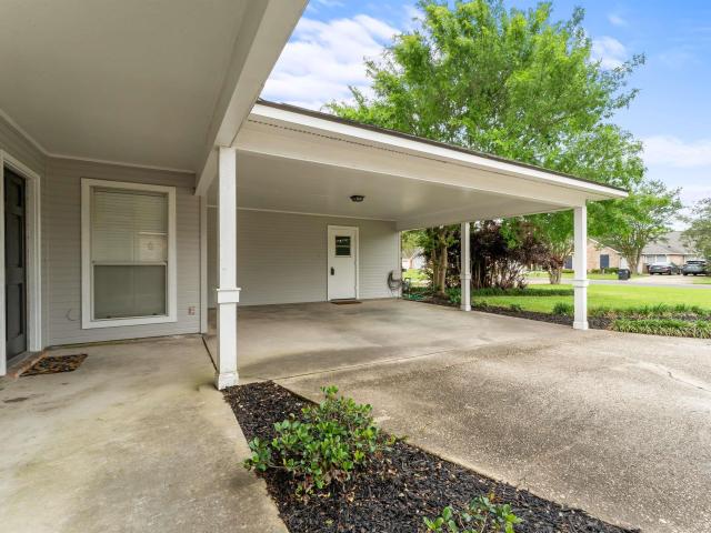 13638 S Fairview Ave, Baton Rouge, LA 70816 | MLS #BR2026006 | Compass