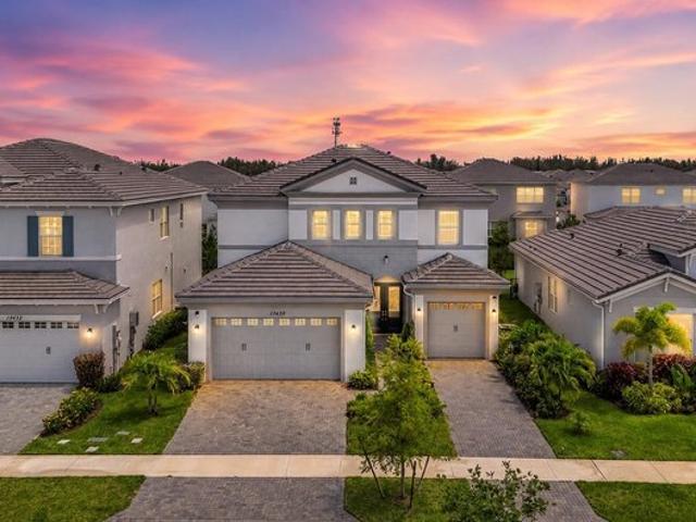 13638 Spruce Pine Dr, The Acreage, FL 33441