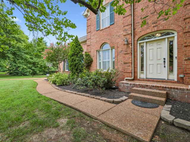 1363 Caroline Cir