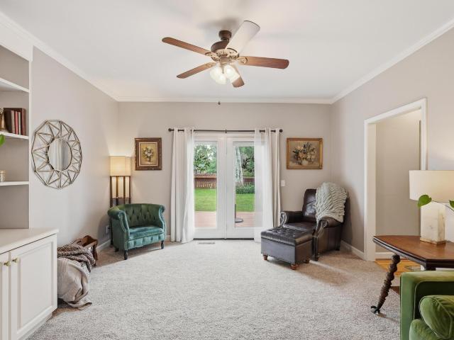 1363 Ivy Ln