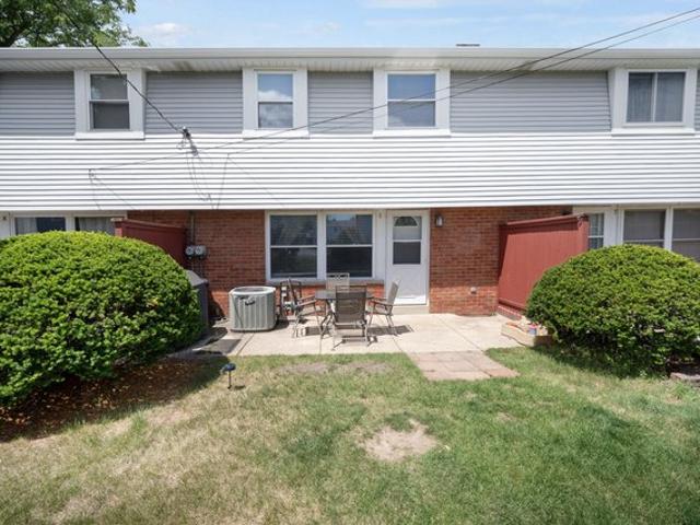 1363 Josephine St Unit G, Waukesha, WI 53186