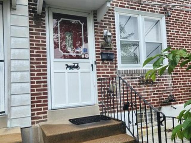 1363 Kimberly Dr, Philadelphia, PA 19151