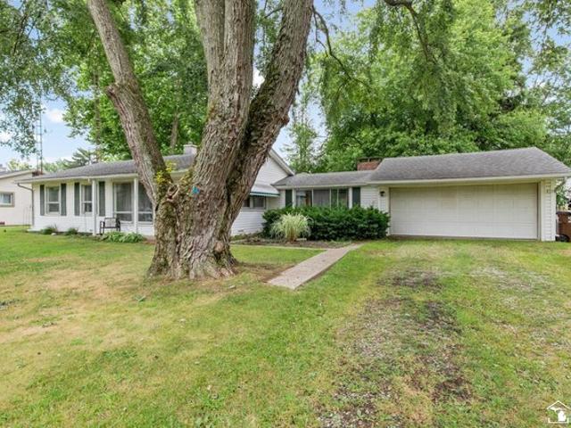 1363 W Temperance Rd, Temperance, MI 48182