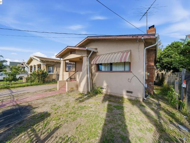 1363 61st Ave, Oakland, CA 94621 | MLS #41128 | Compass