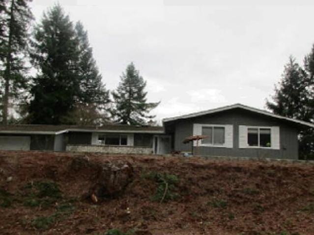 136th Ave E