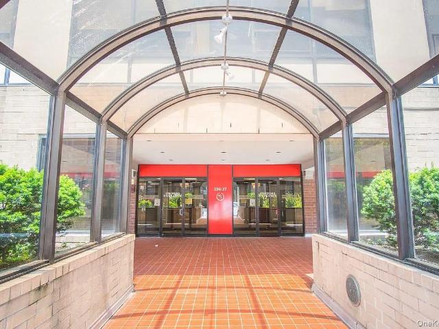 136 17 Maple Avenue, Unit 14H | Compass