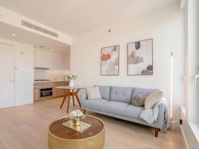 136 18 Maple Avenue, Unit 19G | Compass