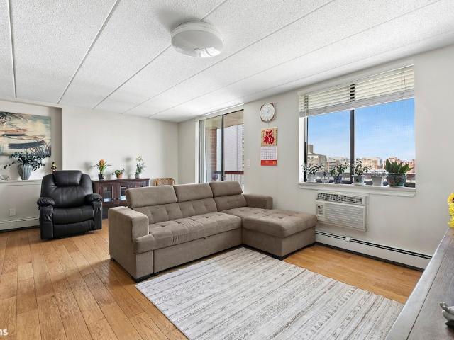 136 24 Maple Avenue, Queens, NY