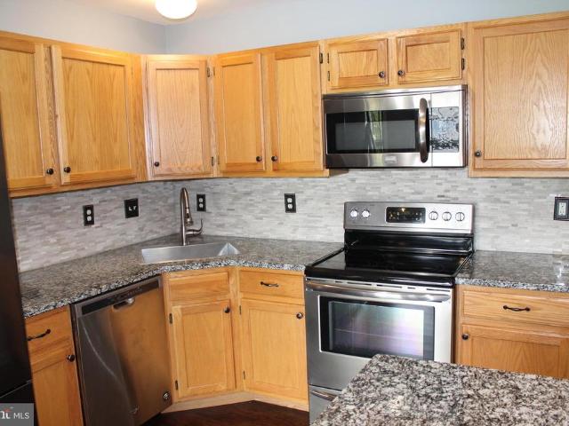 136 6 Brookland Court # 6