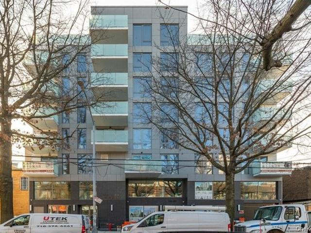 136 8 st Ave Unit 5H, Flushing, NY 11355