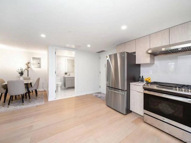 136 8 st Avenue 7B