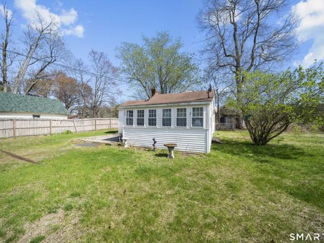 136 Cottage Rd, Enfield, CT 06082