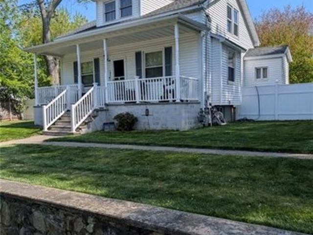 136 Collins St, Attleboro, MA 02703