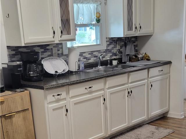 136 Cayuga Way