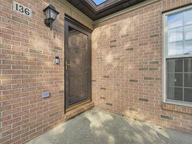 136 Cambridge Drive