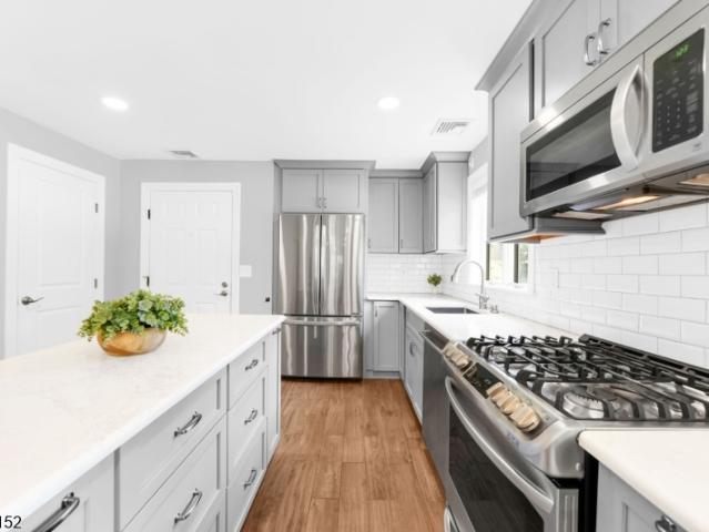 136 Changebridge Rd # 7