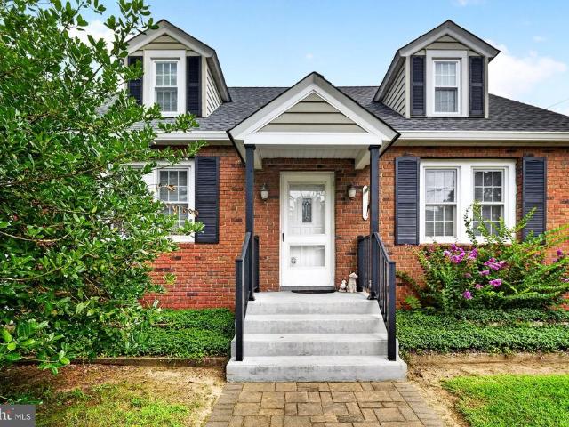 136 Chapman Avenue