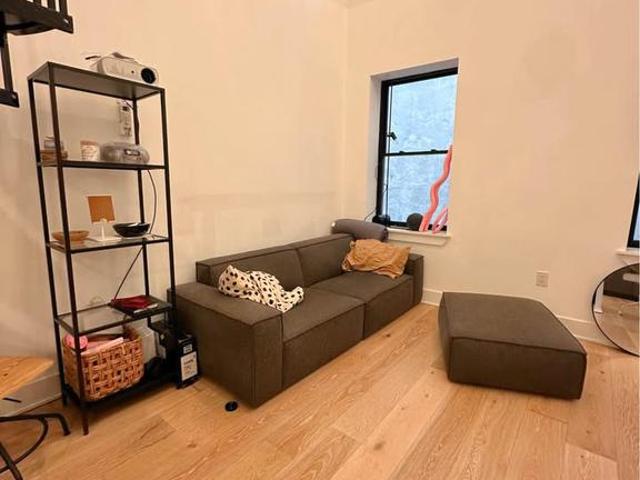 136 Chestnut Street # 3F