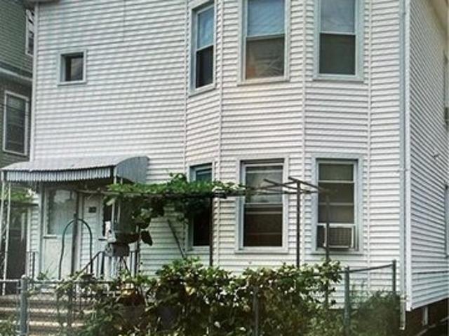 136 Circular Ave, Hamden, CT 06514