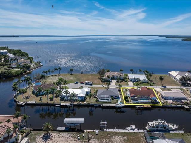 136 Creek Dr SE, Port Charlotte, FL 33952 | MLS #C7517 | Compass