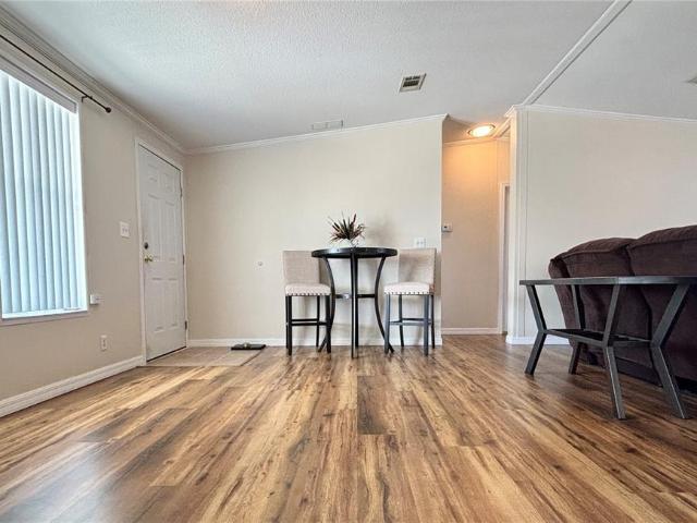 136 Americana Ct NE, Unit 230, St. Petersburg, FL 33702 | MLS #TB8484