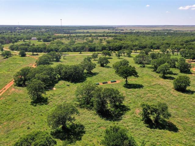 136 Acres Fm 2127