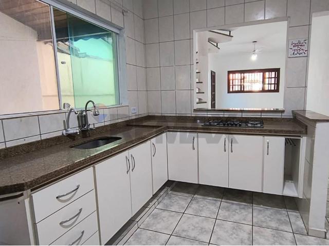 136 Área Útil Casa Alugar, 3 Dormitórios localizado em Praia das Palmeiras, Caraguatatuba, São Paulo, 11666265 | Brasil