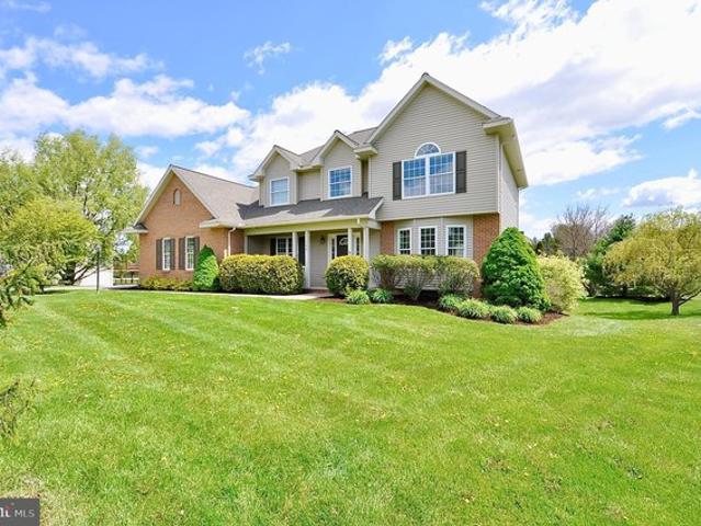 136 Ashford Manor Dr, Centre Hall, PA 16828