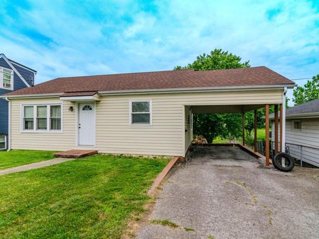 136 Ballard St, Harrodsburg, KY 40330