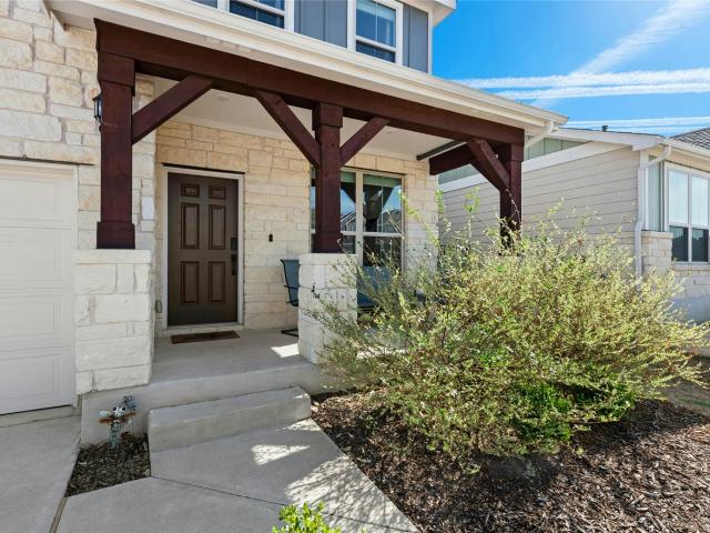 136 Banyon Dr