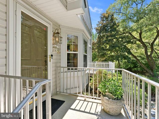 136 Buckingham Way