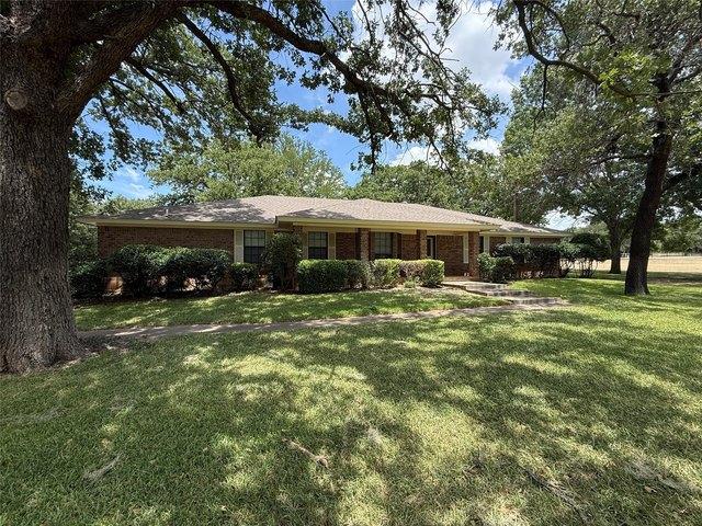 136 Busey Blvd, Decatur, TX 76234