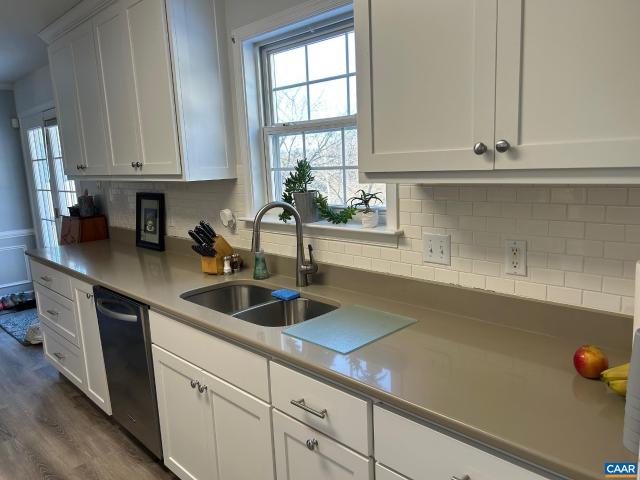 136 Goldenrod Ct, Charlottesville, VA 22902 | MLS #675454 | Compass