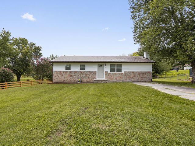 136 Golf Drive SE