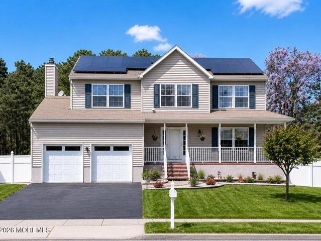 136 D St, Brick, NJ 08723