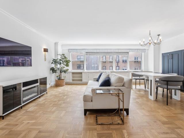 136 East 56th Street, New York, NY