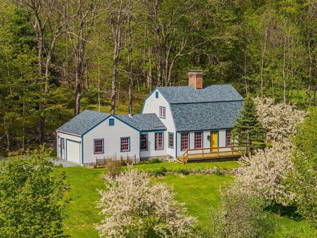 136 Fox Run Rd, Arlington, VT 05250