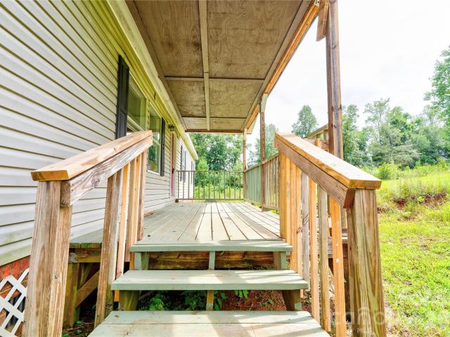 136 Foxhill Drive