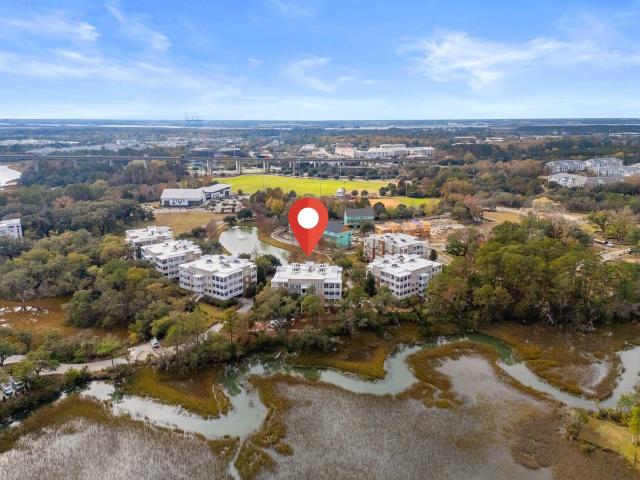 136 Fairbanks Oak Alley 3b